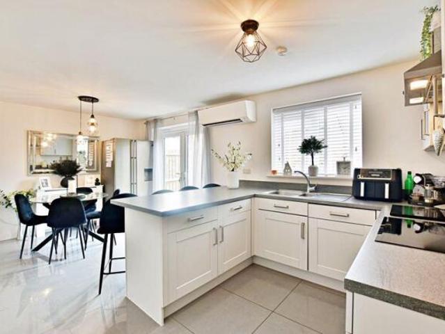 4 bedroom detached house for sale in Long Holt Close, Carlton Boulevard, Lincoln, LN2