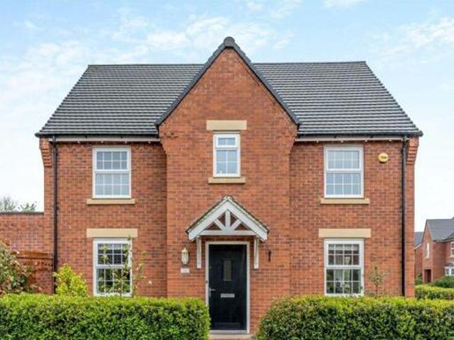 4 Bedroom Detached House For Sale In Long Itchington