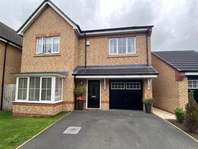 4 Bedroom Detached House For Sale In Longridge