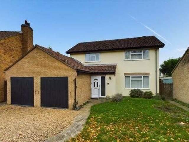 4 bedroom detached house for sale in London Road Godmanchester Huntingdon Cambridgeshire PE29
