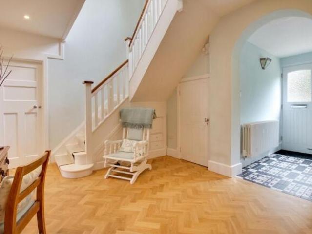 4 bedroom detached house for sale in London Road, Leicester, LE2
