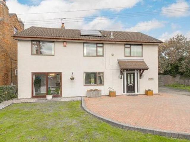 4 bedroom detached house for sale in London Road Stretton On Dunsmore Rugby CV23