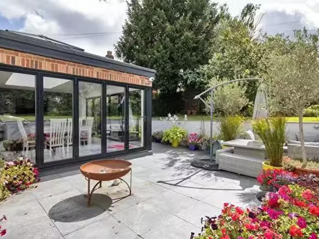 4 Bedroom Detached House For Sale In London Road, Westerham, T.