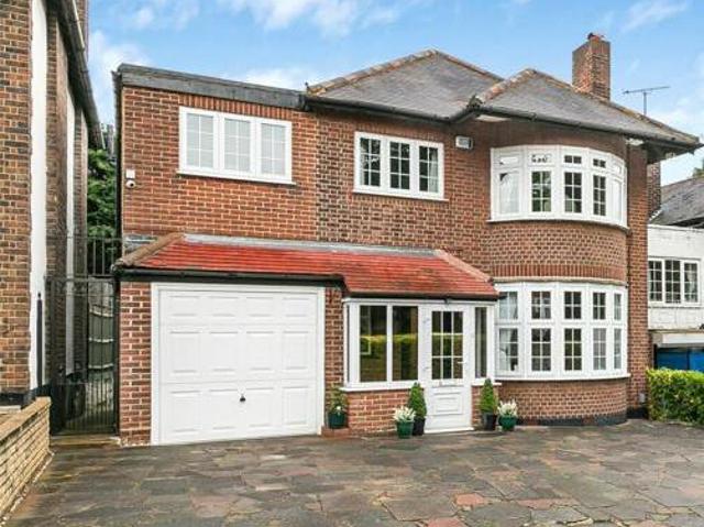 4 Bedroom Detached House For Sale In London