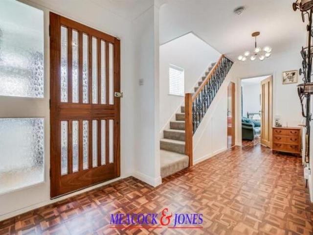 4 bedroom detached house for sale in Lordship Close, Hutton, Brentwood, CM13