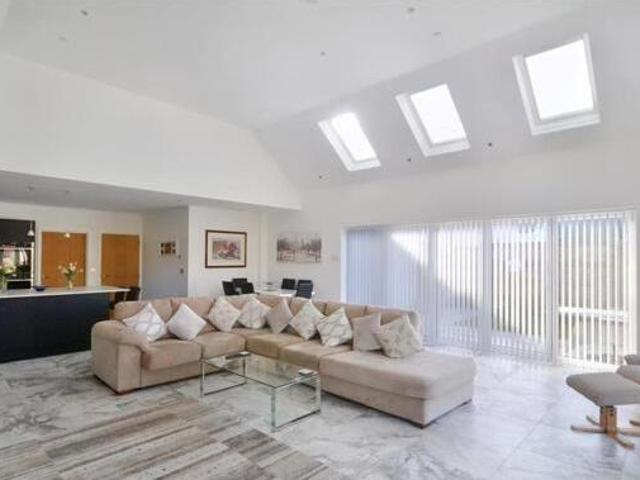 4 Bedroom Detached House For Sale In Laugharne