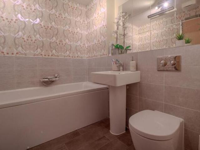4 bedroom detached house for sale in Laverton Road, Hamilton, LE5