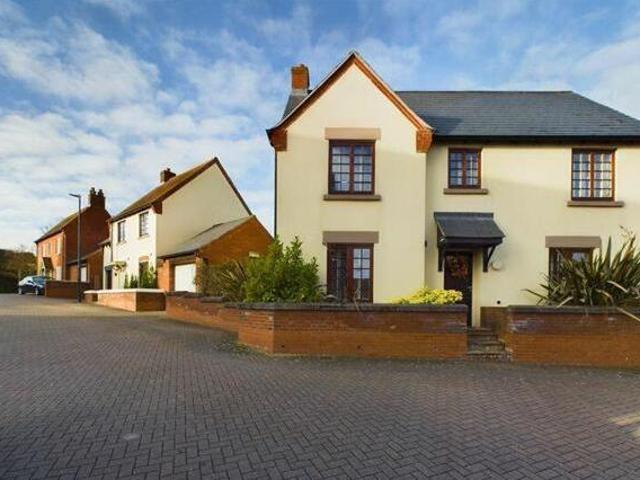 4 Bedroom Detached House For Sale In Lawley, Telford