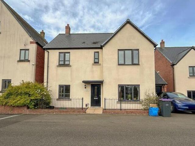 4 Bedroom Detached House For Sale In Lawley Village, Telford