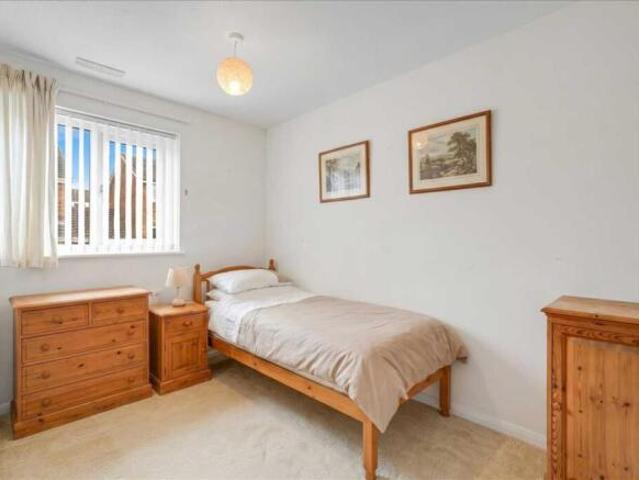 4 bedroom detached house for sale in Lagonda Close, Newport Pagnell, Milton Keynes, MK16