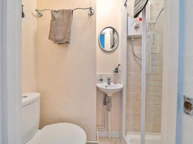 4 bedroom detached house for sale in Lakeside, Oxford, OX2