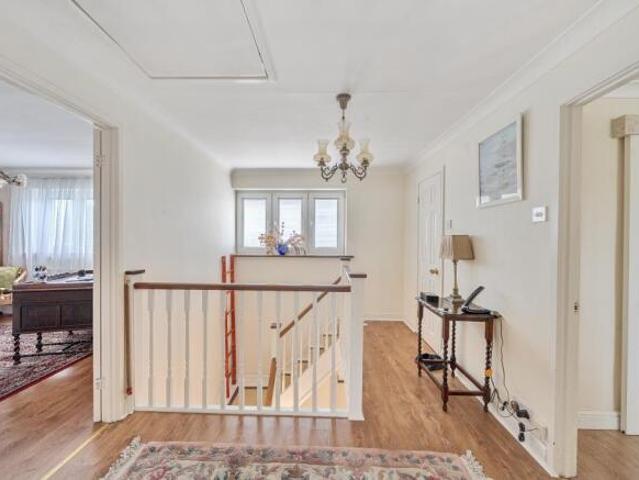 4 bedroom detached house for sale in Lakeside, North Oxford, OX2