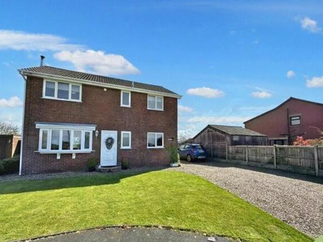 4 Bedroom Detached House For Sale In Lancaster Road