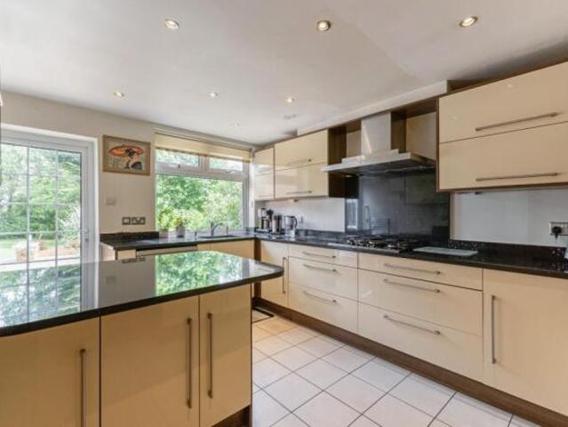 4 bedroom detached house for sale in Lancaster Road, St. Albans, Hertfordshire, AL1
