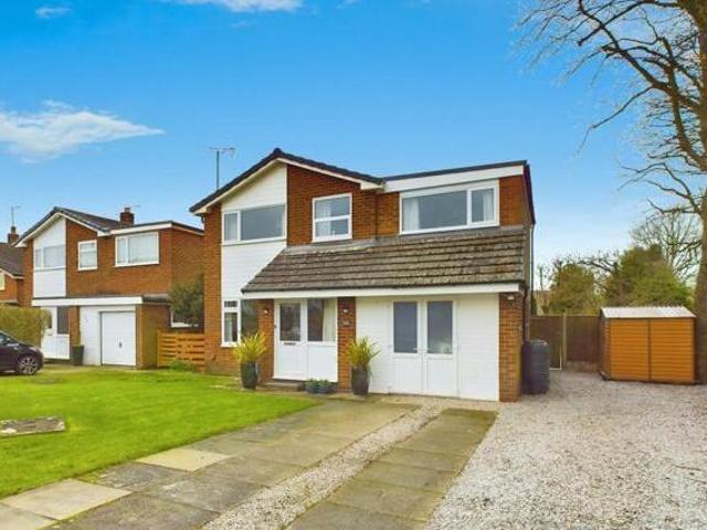 4 Bedroom Detached House For Sale In Lancaster