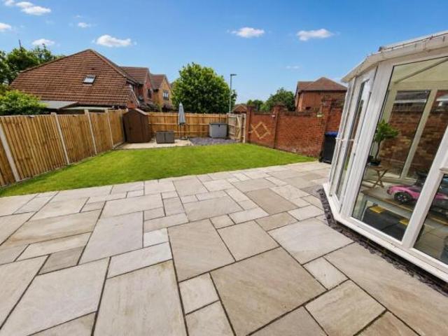 4 bedroom detached house for sale in Langley Close, Hunsbury Hill, Northampton NN4