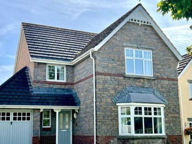 4 Bedroom Detached House For Sale In Landkey
