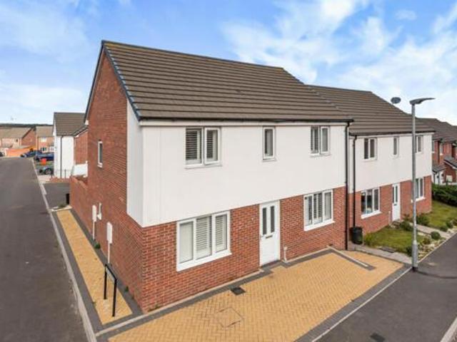 4 Bedroom Detached House For Sale In Lane, Newquay