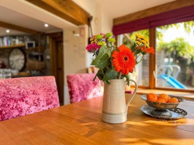 4 bedroom detached house for sale in Lascelles Hall Road, Huddersfield, HD5