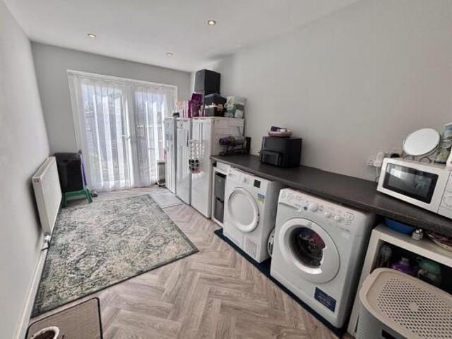 4 bedroom detached house for sale in Lewis Way, Countesthorpe, Leicester, Leicestershire. LE8 5TW, LE8