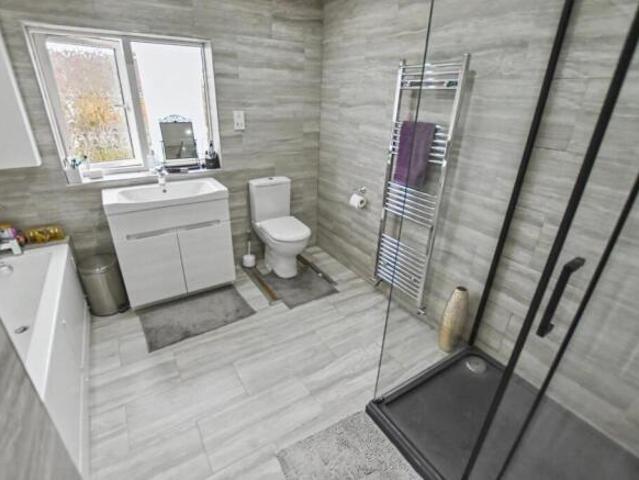 4 bedroom detached house for sale in Lexden Close, Wootton, Northampton, NN4