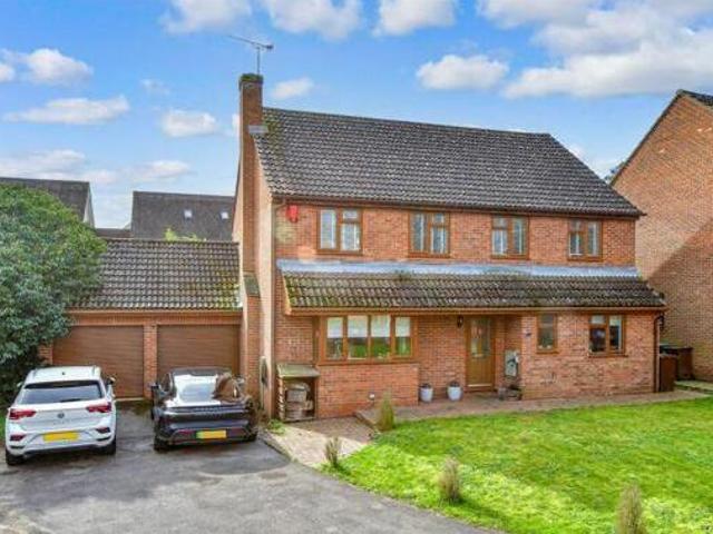 4 Bedroom Detached House For Sale In Leybourne