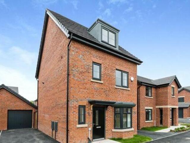 4 Bedroom Detached House For Sale In Leyland