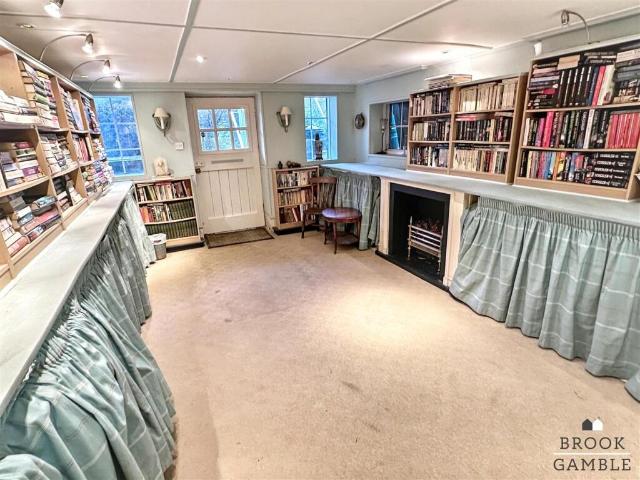 4 bedroom detached house for sale in Le Brun Road, Eastbourne, BN21