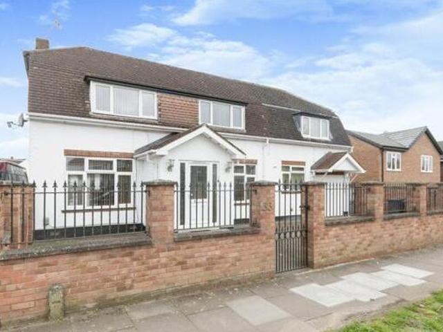 4 Bedroom Detached House For Sale In Leagrave