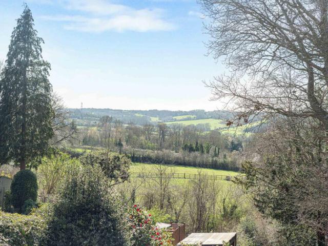 4 bedroom detached house for sale in Leafy Grove, Keston, BR2