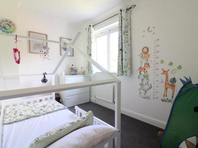 4 bedroom detached house for sale in Leamington Road, Barton Hills, Luton, LU3 3XQ, LU3