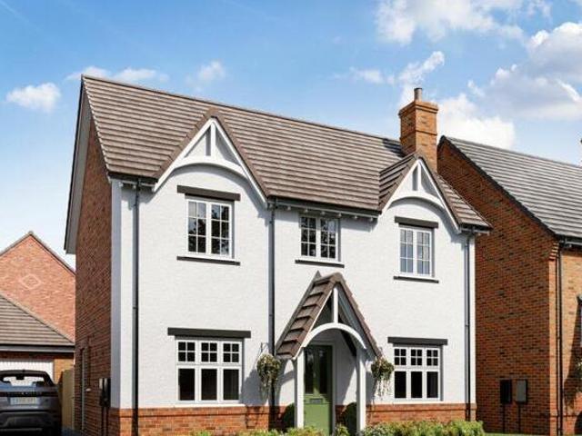 4 Bedroom Detached House For Sale In Leamington Road, Kenilworth
