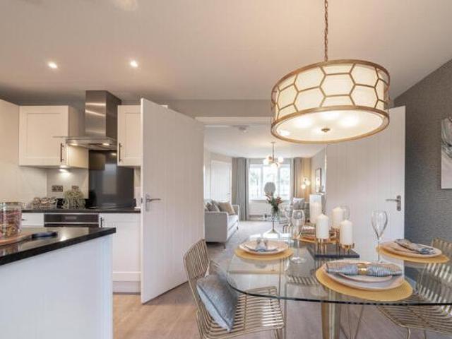4 Bedroom Detached House For Sale In Leamington Road, Kenilworth