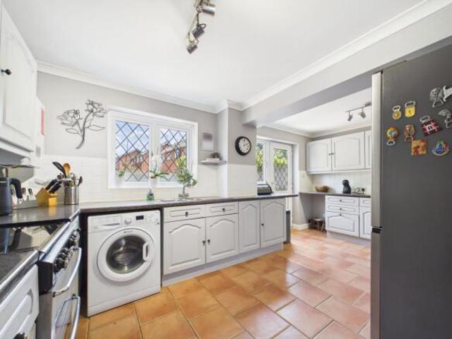 4 bedroom detached house for sale in Ledbury Drive, Calcot, RG31