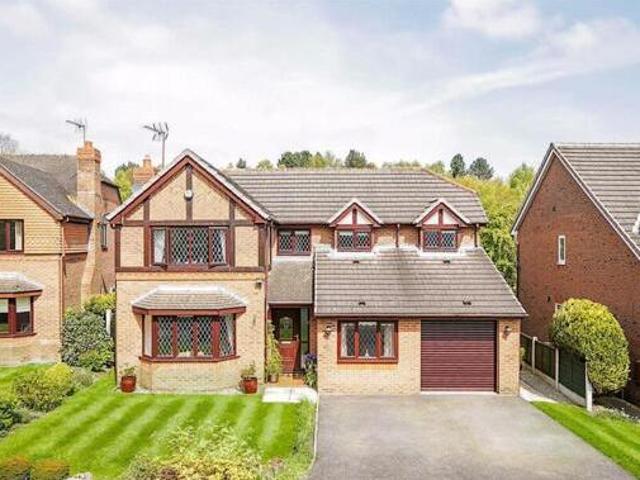 4 Bedroom Detached House For Sale In Leeds