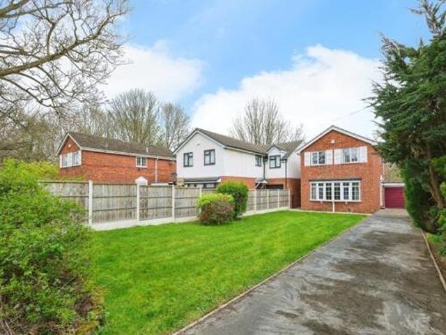 4 Bedroom Detached House For Sale In Leeds