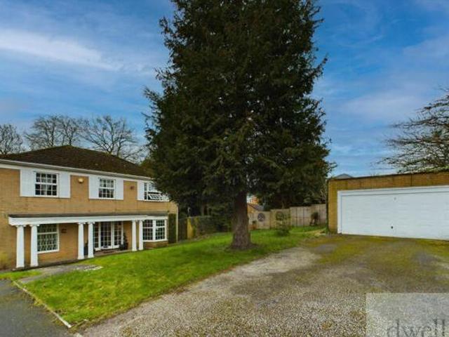4 Bedroom Detached House For Sale In Leeds