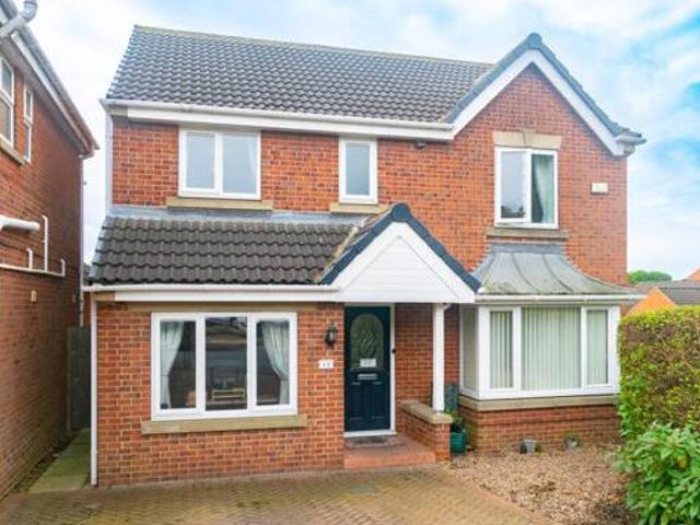 4 Bedroom Detached House For Sale In Leeds