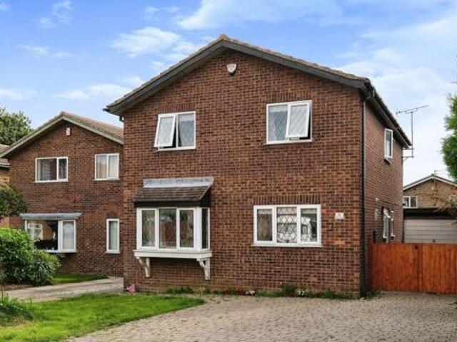 4 Bedroom Detached House For Sale In Leeds