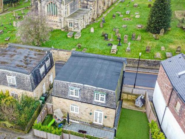 4 Bedroom Detached House For Sale In Leeds