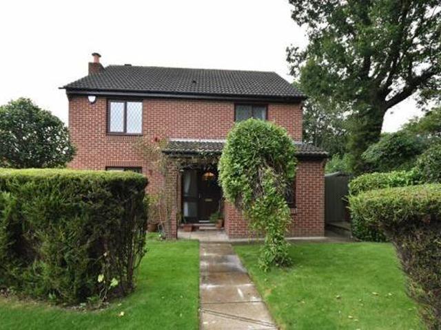 4 Bedroom Detached House For Sale In Leeds