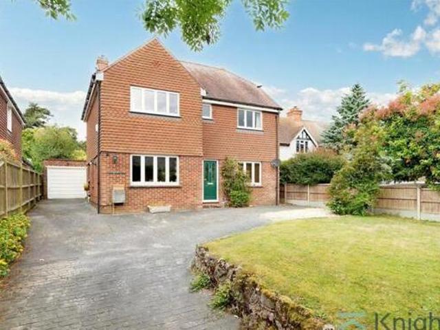 4 Bedroom Detached House For Sale In Leeds