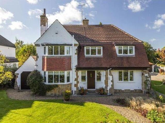 4 Bedroom Detached House For Sale In Leeds, West Yorkshire