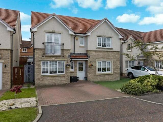 4 bedroom detached house for sale in Leggatston Drive, Glasgow, City, G53