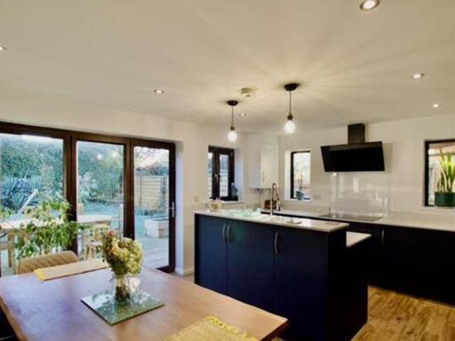 4 Bedroom Detached House For Sale In Leicester, Leicestershire