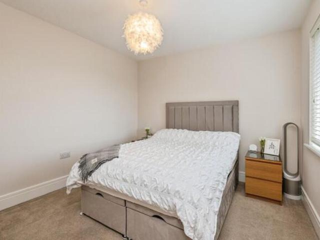 4 bedroom detached house for sale in Leicester Square, Leeds, LS15