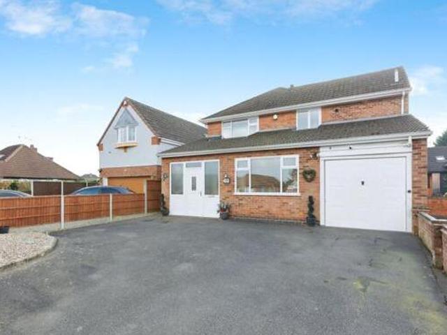 4 Bedroom Detached House For Sale In Leicester