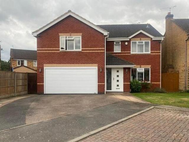 4 Bedroom Detached House For Sale In Leicester