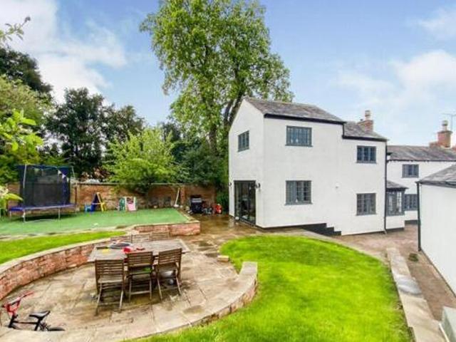 4 Bedroom Detached House For Sale In Leicester