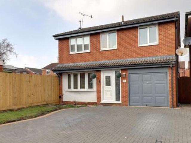 4 Bedroom Detached House For Sale In Leighton